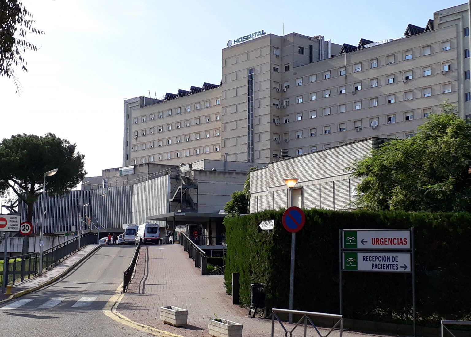 El Hospital de Valme activa nuevas medidas anticovid frente al ...